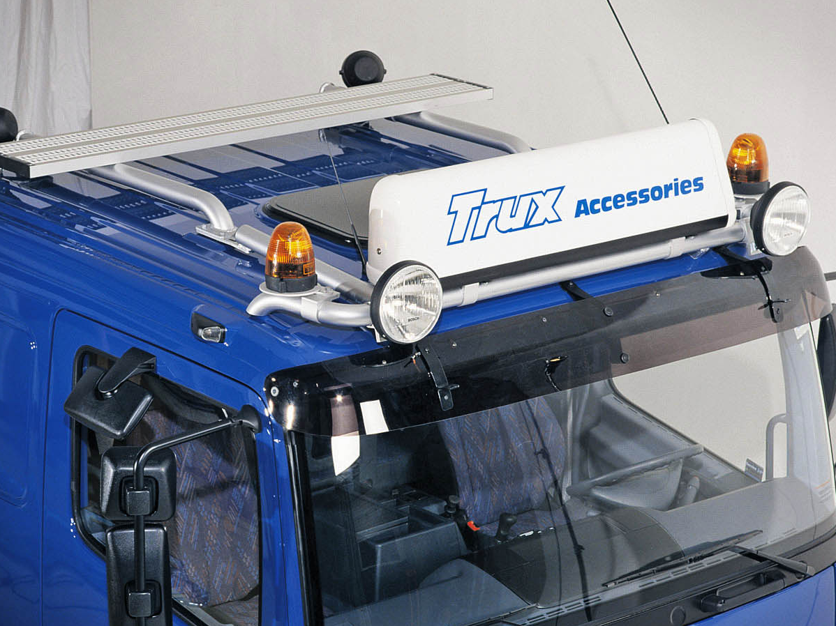 Lampenträger Mercedes Atego / Axor L-Kabine - Glatt