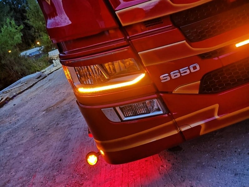 Scania Next Gen S & R of 2016 LED headlights - DRL conversion kit