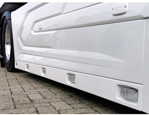 Polyester side skirt extension DAF XF / XG / XG+ with room for 5 double ...