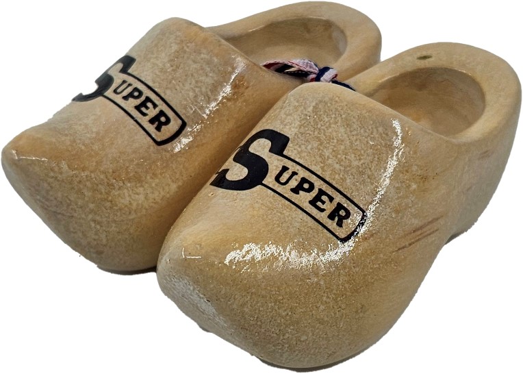 Super clogs