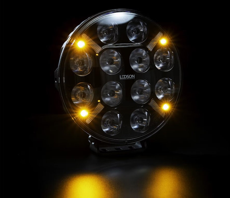 Ledson- Pollux9+Strobe-LED spotlight with flash-white/orange city light ...