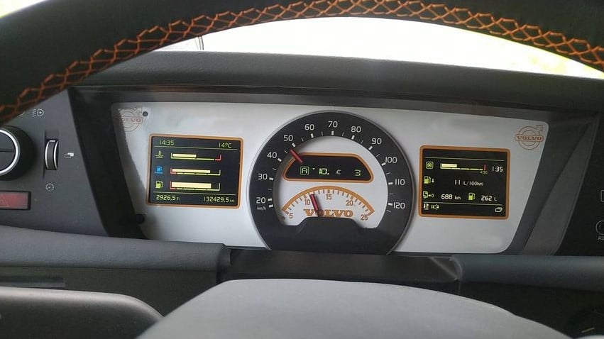 Dashboard clock Volvo FH4 - Cream / Blue